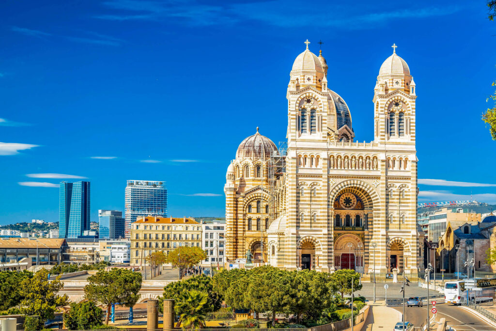 Marseille City Tour - TouringBee